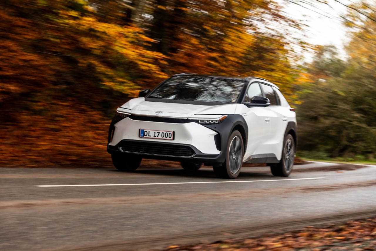 Toyota løfter sløret for ny bZ4X elbil | Toyota Denmark